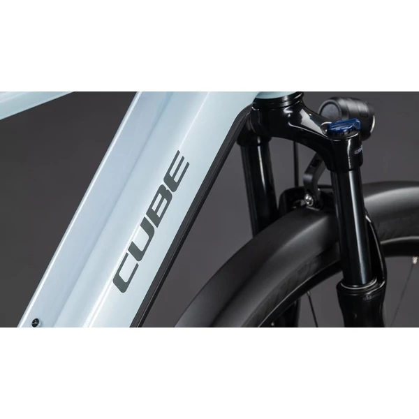 Cube Touring Hybrid ONE 600 elektromos kerékpár férfi vázzal